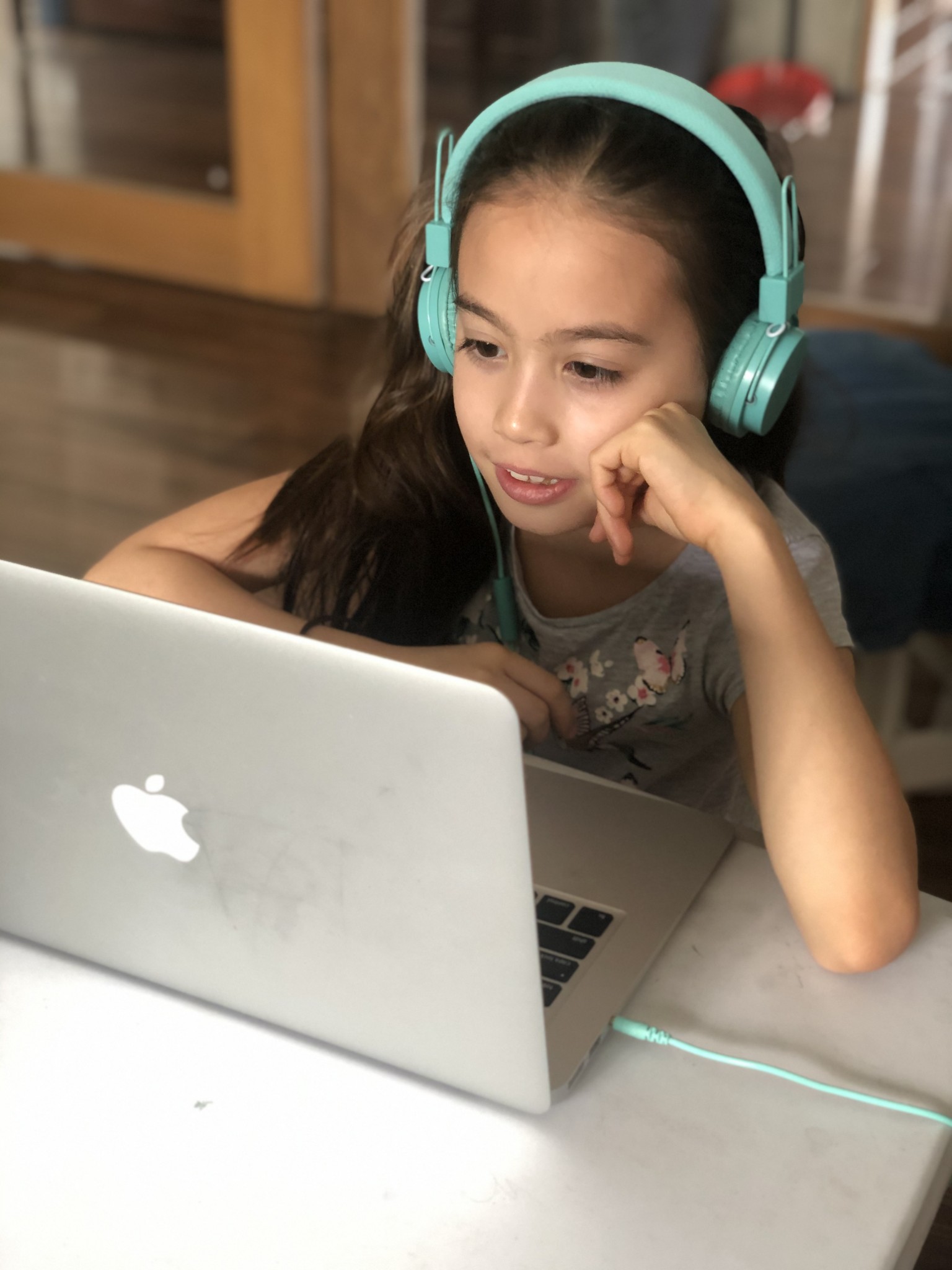 Screen-based Learning and Its Effect on Real Life Learning in Young ...